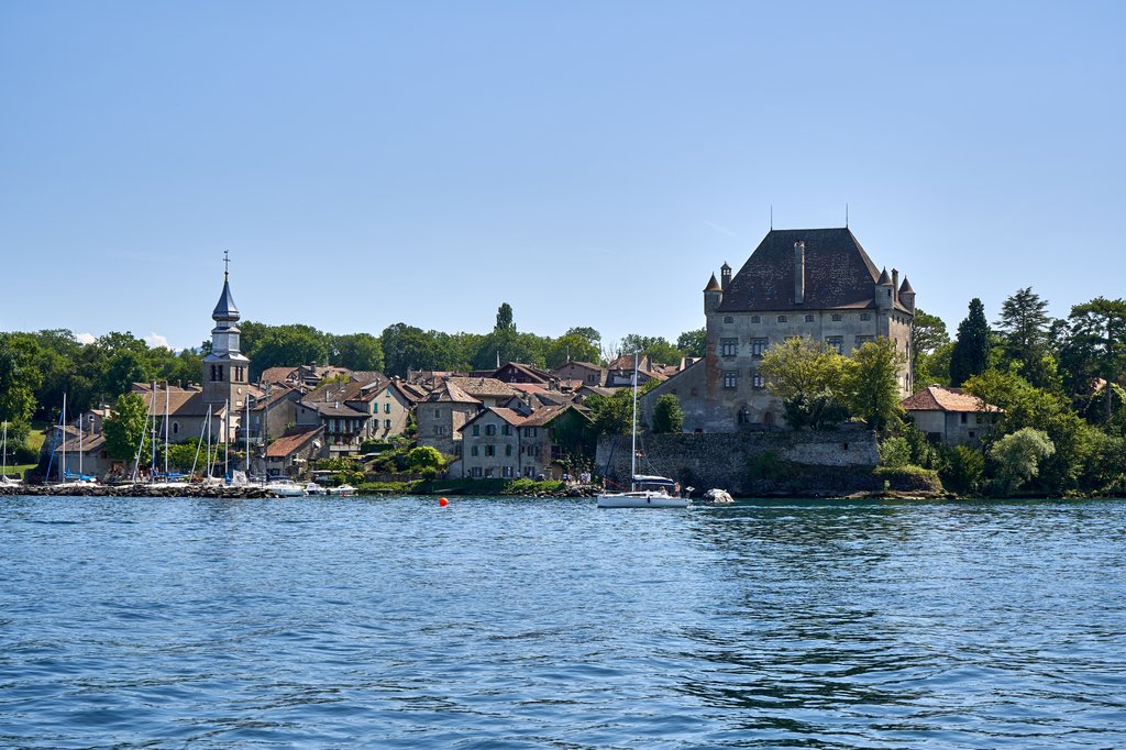 Yvoire, village au bord du lac Léman - GuideVoyageur.fr